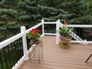 Custom Vinyl Fence | Aluminum Fencing | Vinyl Decking & Pergolas